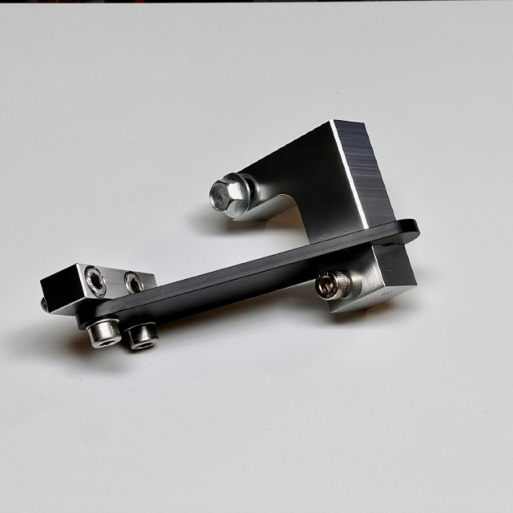 Support Bracket for ProStreet Manifold – MercRacing
